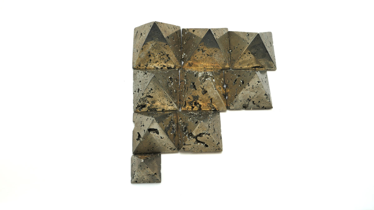 Pyrite Pyramid – Healing mountain crystals